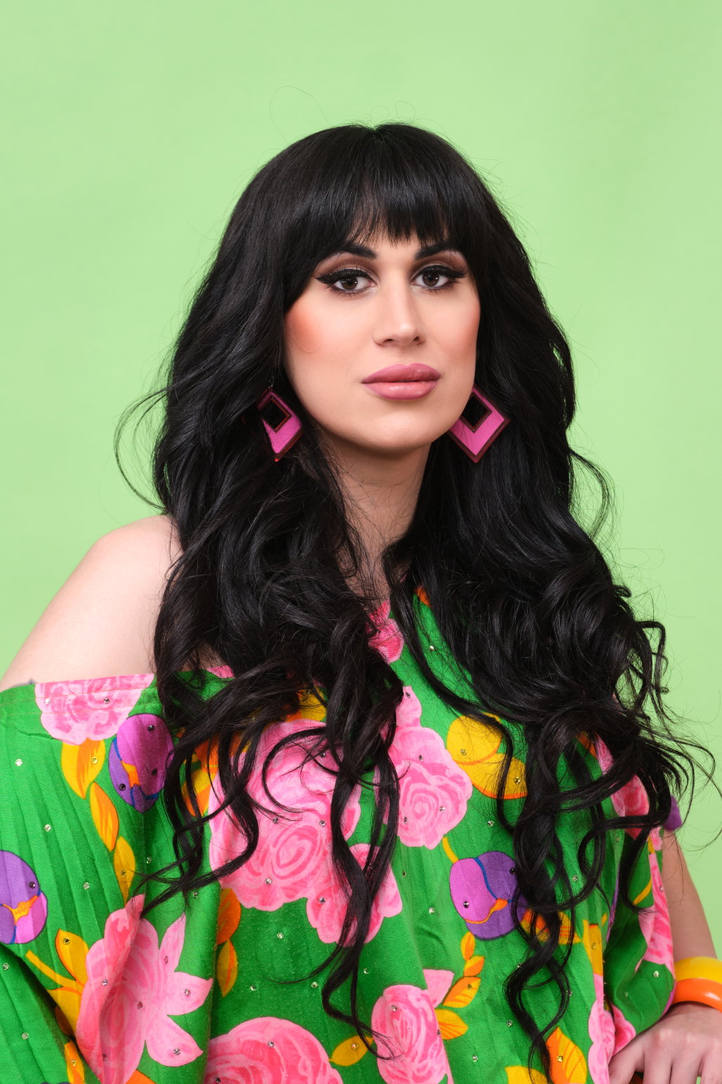 Roz Hernandez dishes on 'Peeing in empty bottles,' her ghost-hunting ...