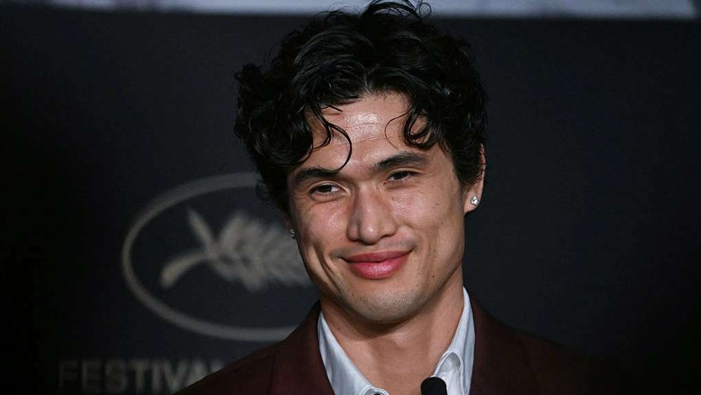 Daniels' secretive sci-fi event film takes shape
