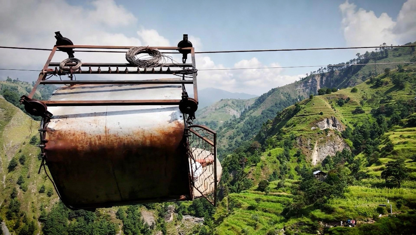 The cable car rescue that had a nation holding its breath