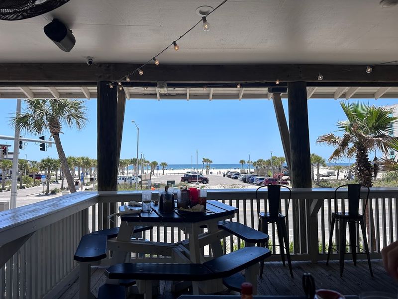 10 highly rated Alabama seafood spots that dominate local 5-star online ...