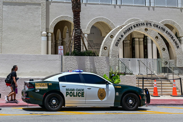 Florida teen arrested for spraying Jewish pedestrians with unknown ...