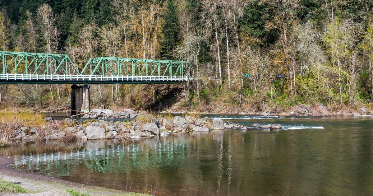 This Oregon river is my favorite summer float near Portland