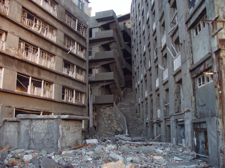 The abandoned island that was once the most crowded place on Earth