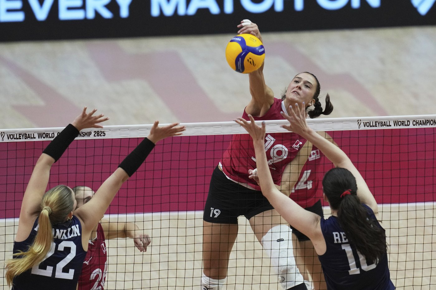 Canada women beat Poland for third win of the week in Volleyball ...