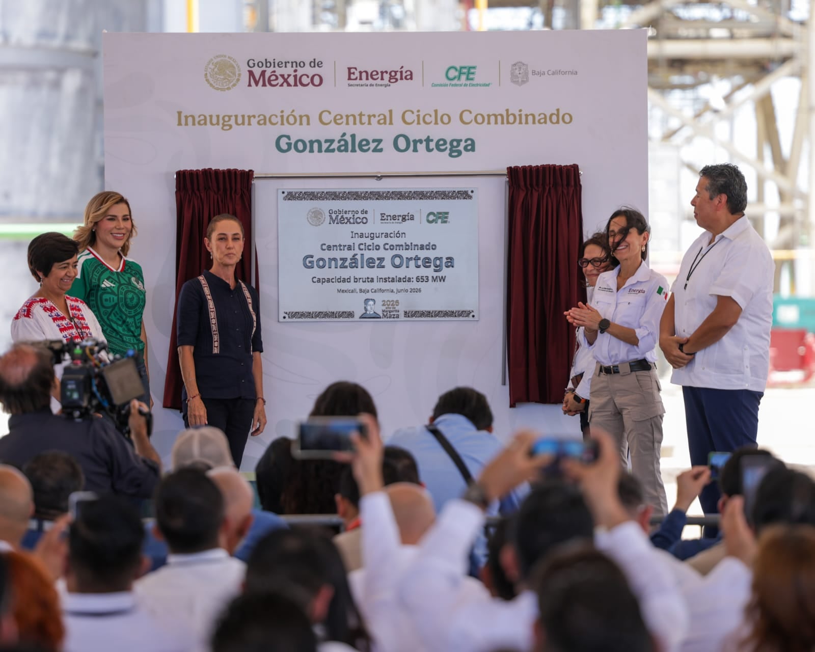 Más energía para BC: Claudia Sheinbaum inaugura central de ciclo ...