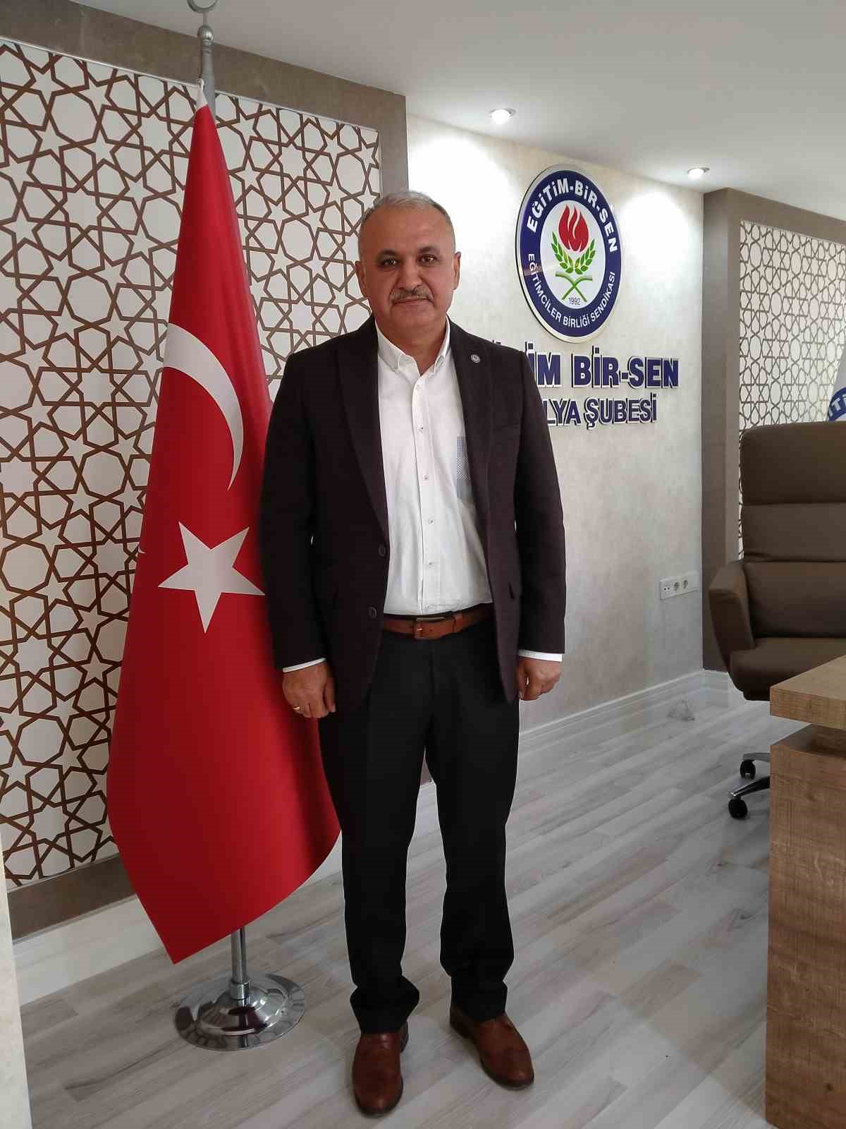 Eğitim Bir-Sen'den "Öğrenci gelişim raporları" için eylem kararı