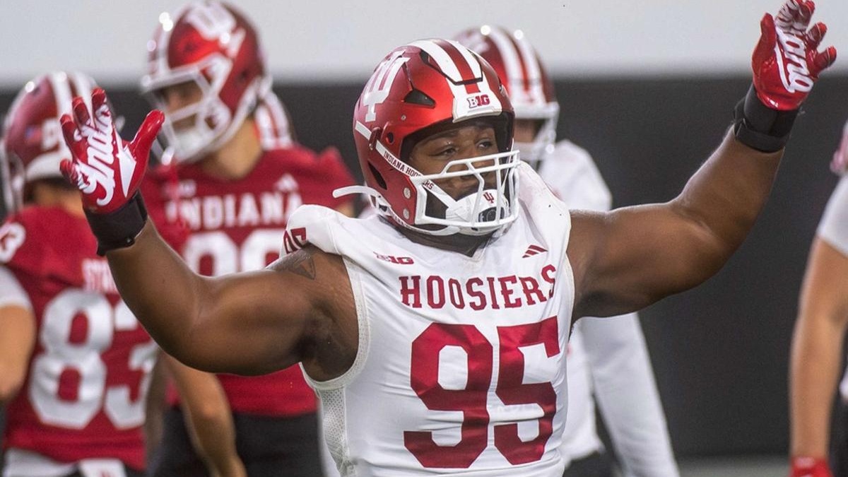 Top 10 non-quarterback playmakers entering the 2026 college football season