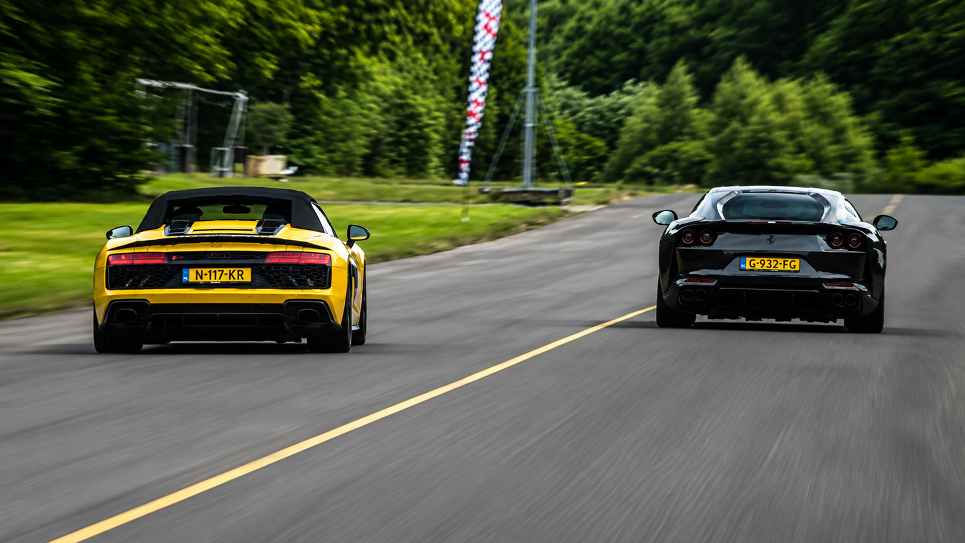 Audi R8 and Ferrari 812 push hard in drag race