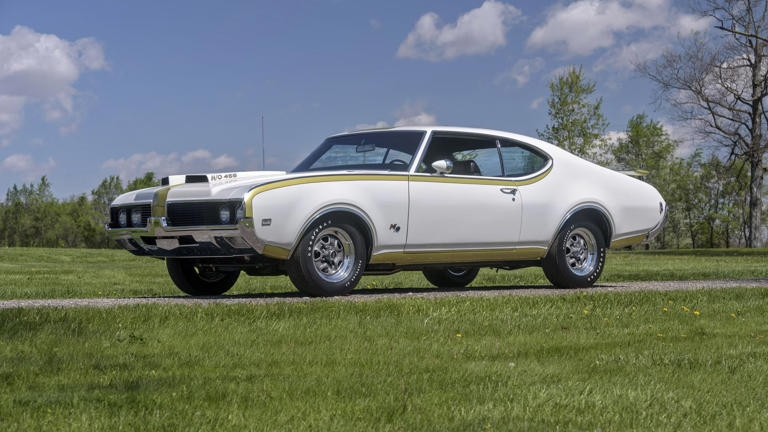 The 1969 Hurst/Olds had a ‘his and hers’ shifter, and yes, it means ...