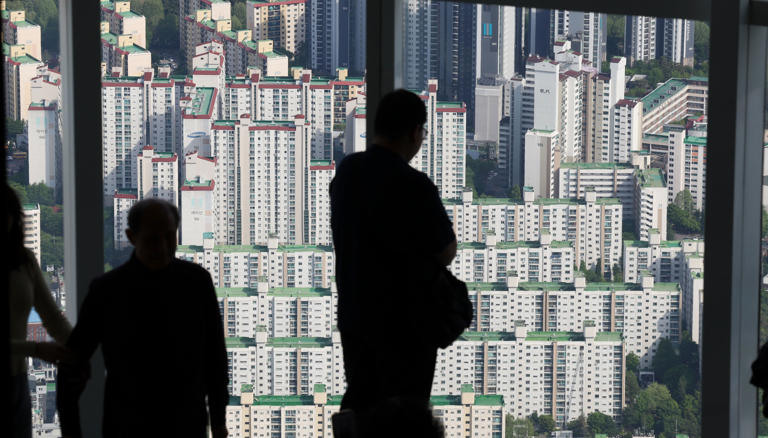 Government pushes property tax hike amid high real estate burden