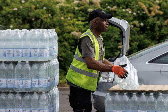 Met Office warns of water shortages as UK temperatures to hit 38C
