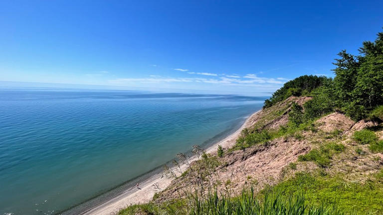 Wisconsin's nature preserve near Milwaukee has a gorgeous beach on Lake ...
