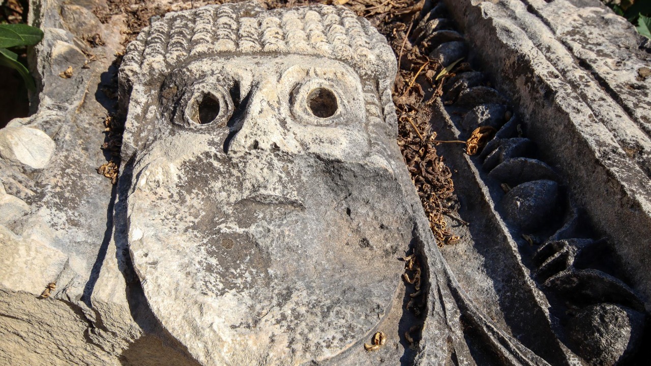 A 1,400-year-old Zapotec tomb in Mexico was crowned with a giant carved ...