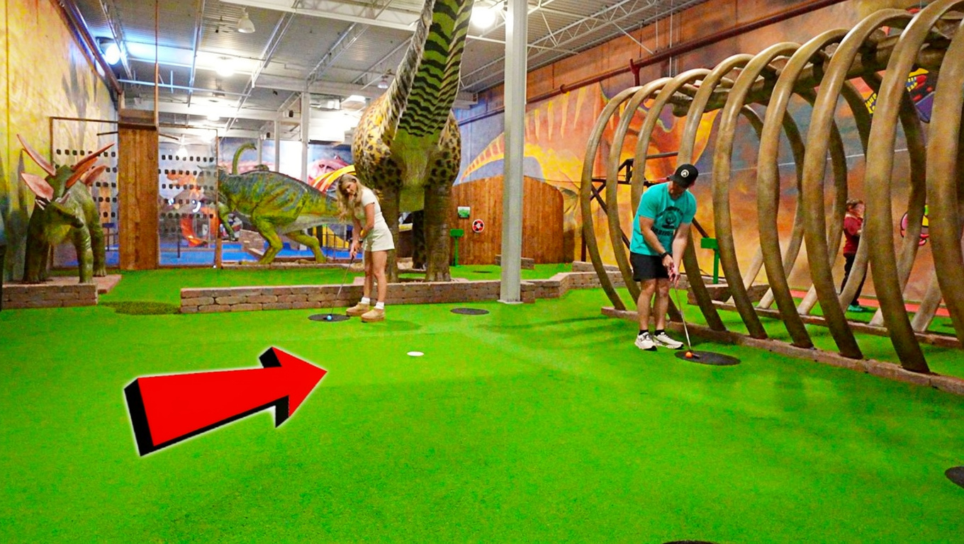 This mini golf hole did something nobody expected