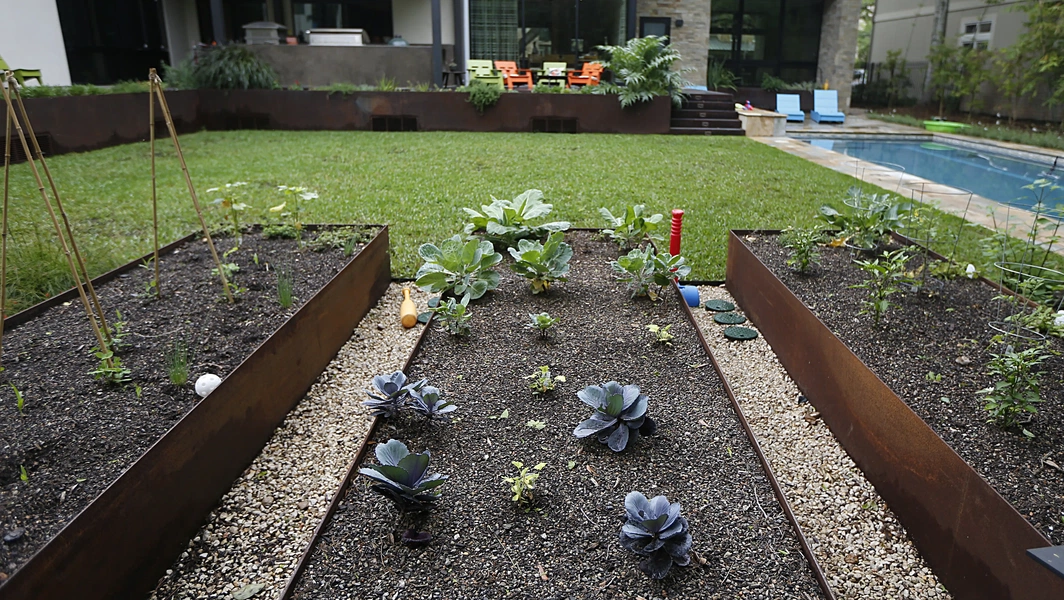12 practical garden edging ideas