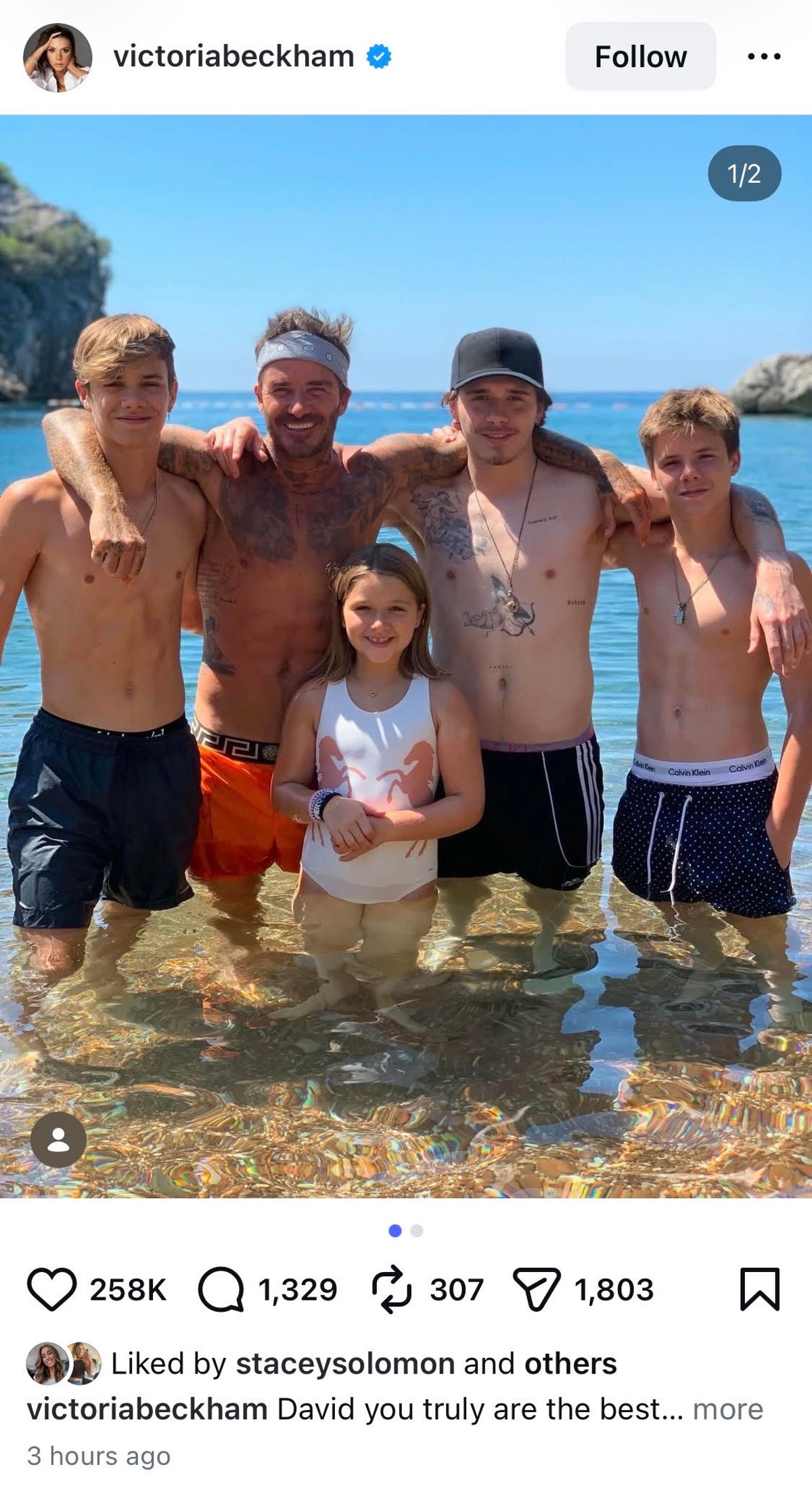 Victoria Beckham signals peace to Brooklyn in Father's Day tribute