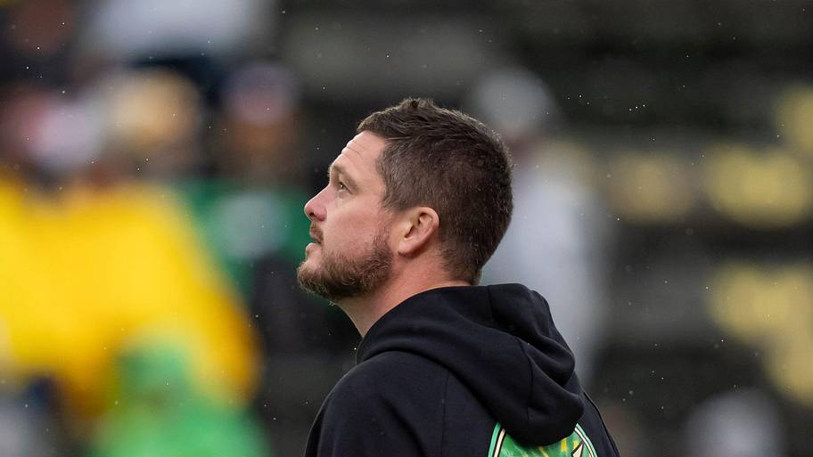 Oregon Ducks flex new helmet in major recruiting weekend statement