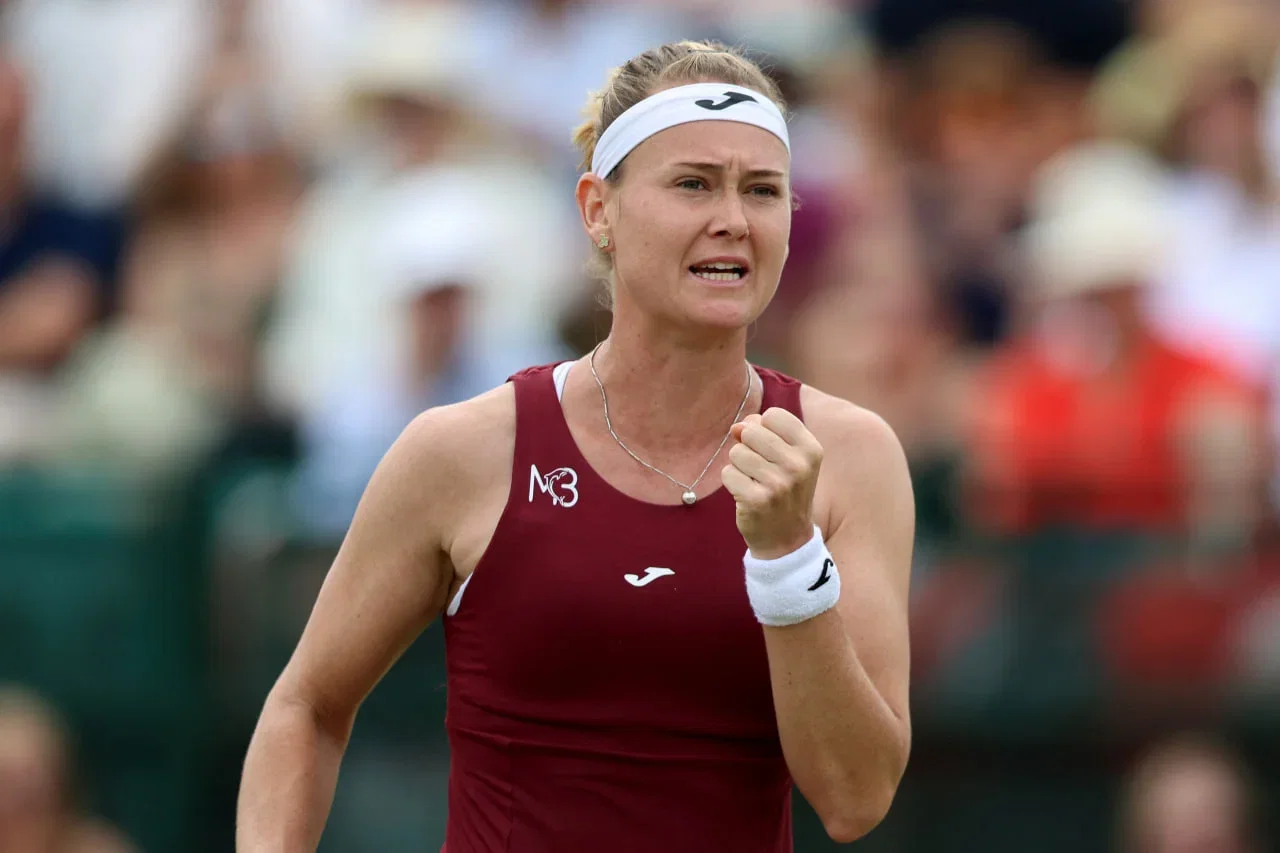 Marie Bouzkova wins first grass-court title at Nottingham in epic final