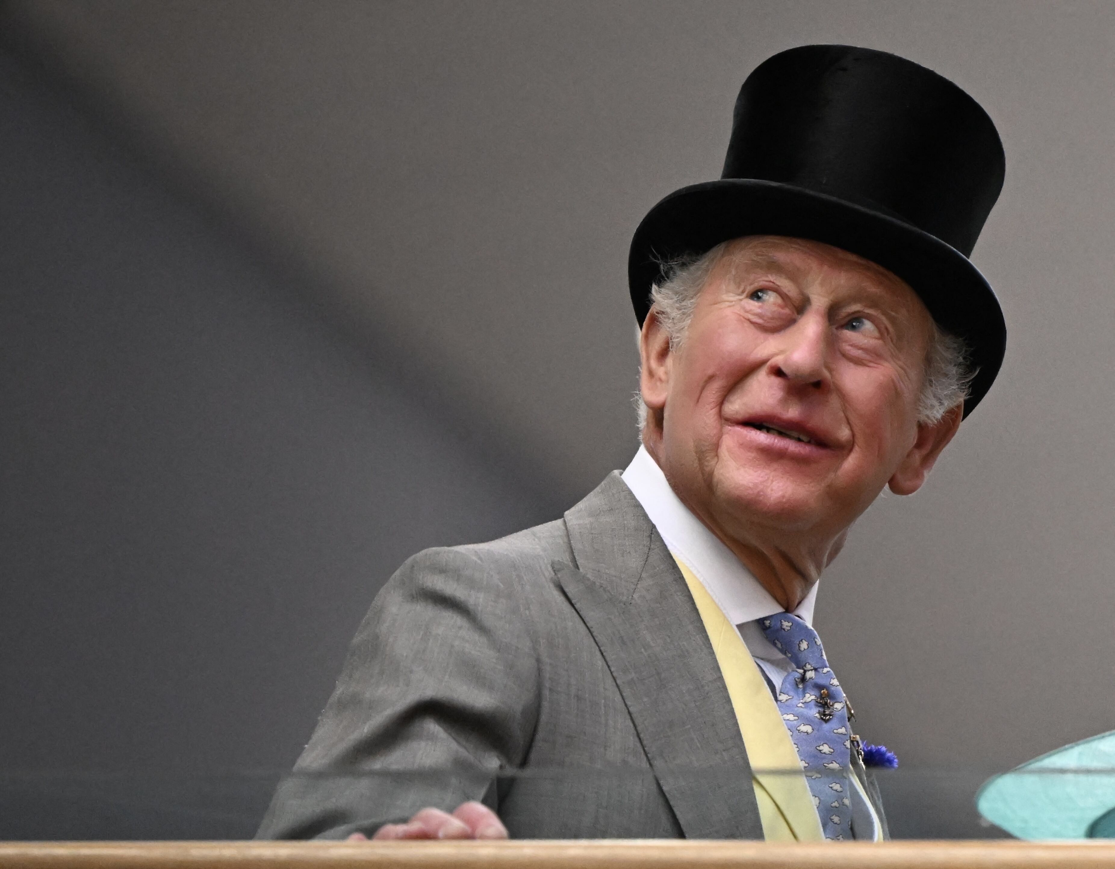 Royaume-Uni : le roi Charles va publier sa feuille d’impôts pour l ...