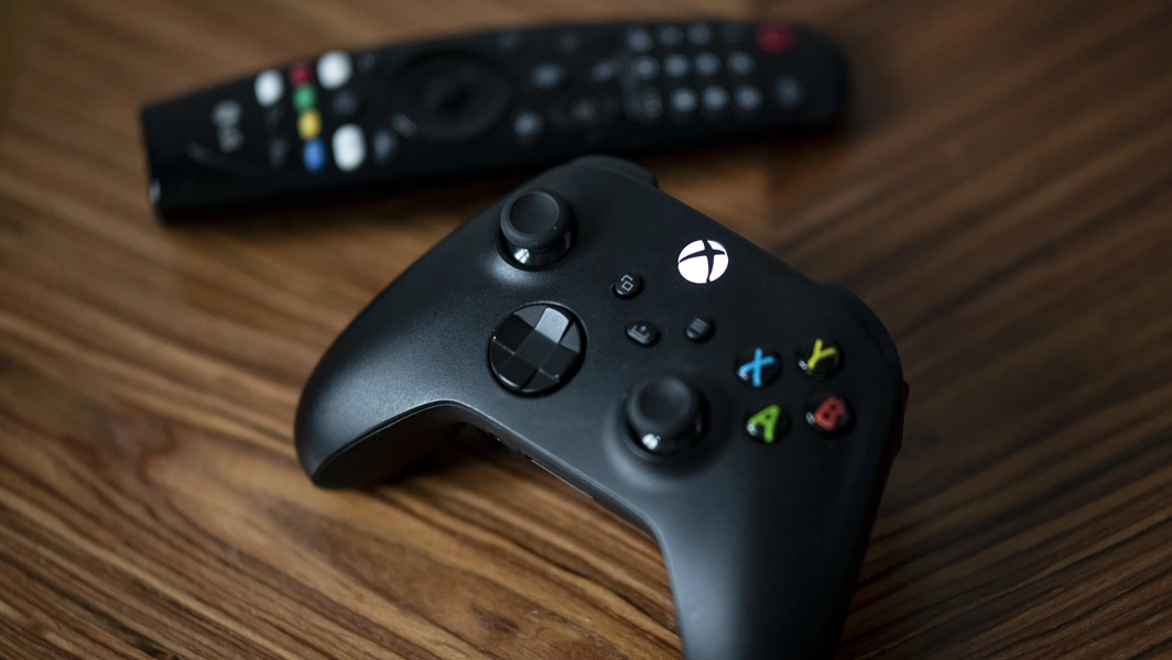 Evolving Xbox controller design and features