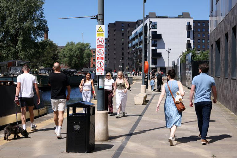 Greater Manchester day-by-day weather forecast as Met Office amber heat ...