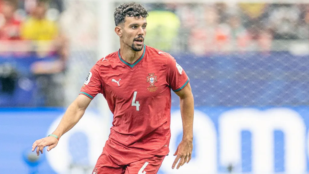 BVB: Kommt ein portugiesischer WM-Star für die Abwehr?