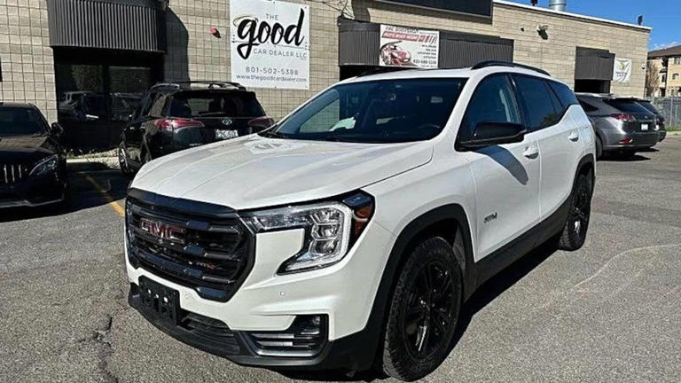 Utah dealer accused of selling $2 million in totaled cars