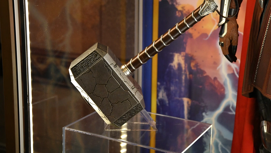 Thor's powers and advantages over Superman