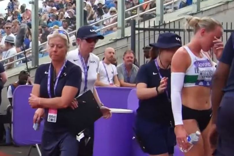Keely Hodgkinson in tears as she walks off track seconds before race ...