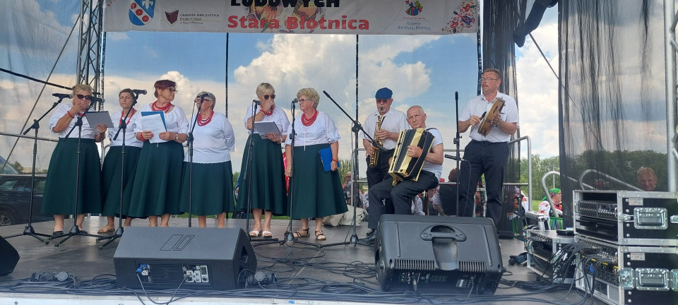Festiwal Kapel i Zespołów Ludowych w Starej Błotnicy. Były wspaniała ...