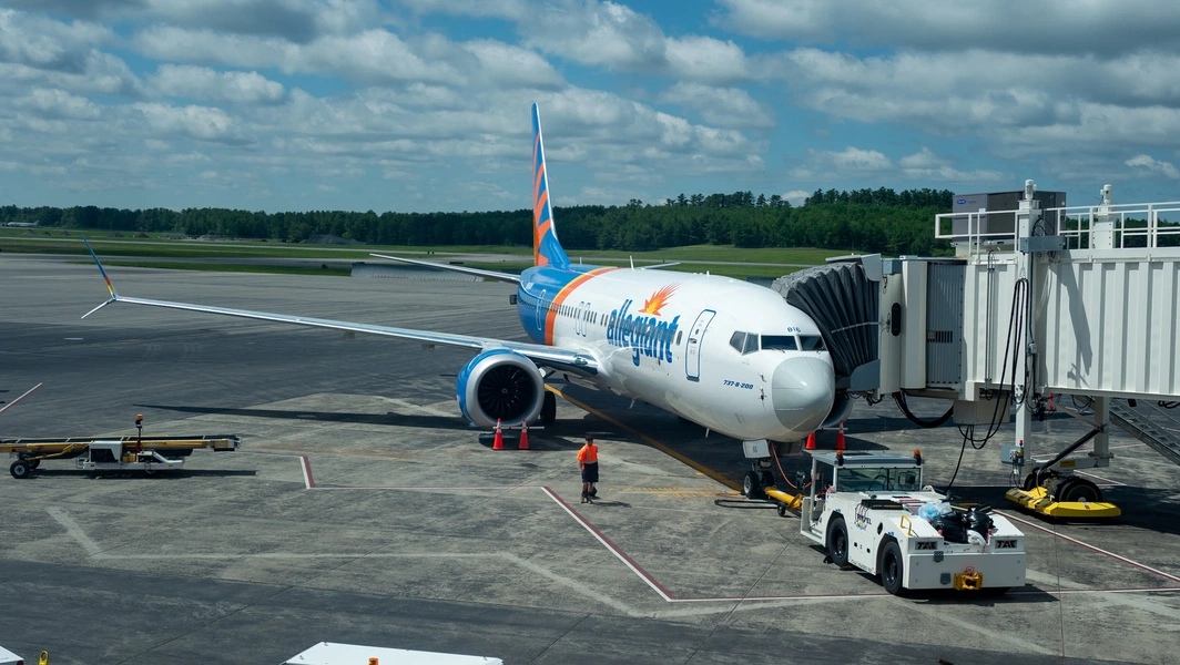 Allegiant Air's seasonal route strategy