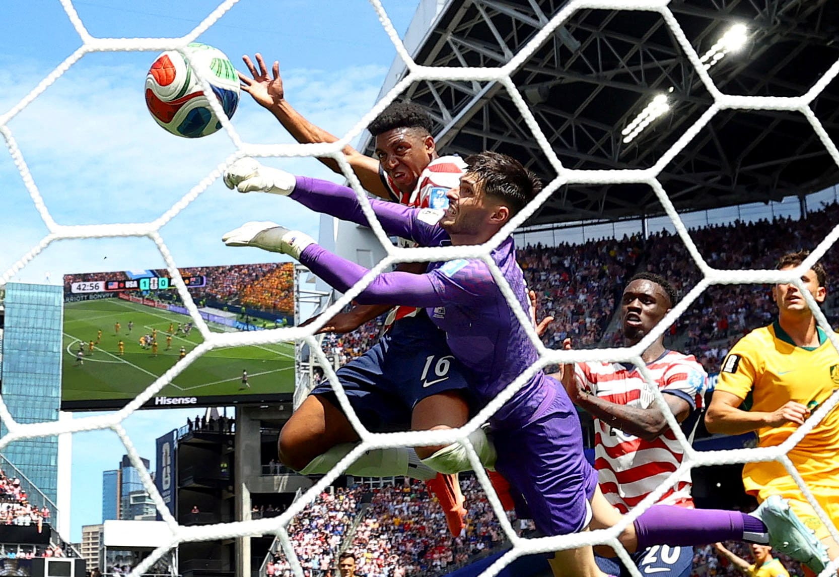 NFL legend’s son scores goal in the World Cup (video)