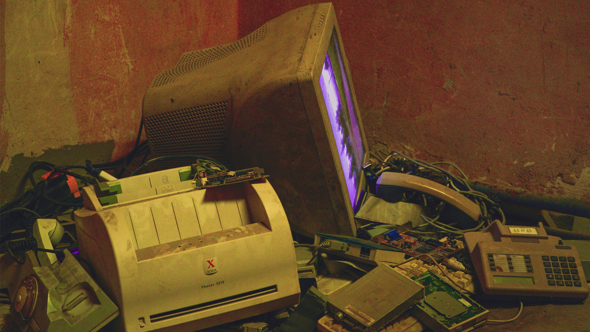 Old servers, hard drives could become new source of critical rare ...