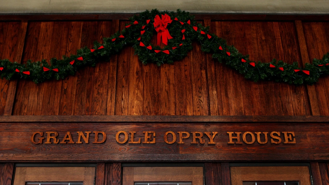 Thomas Rhett and Niall Horan join Opry centennial