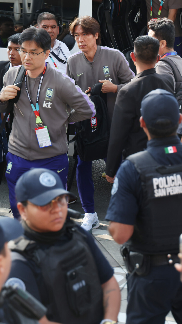 S Korea football squad arrives in Monterrey, Mexico