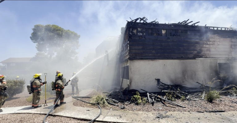 Video: Crews battle Las Vegas building fire near Tropicana, Eastern