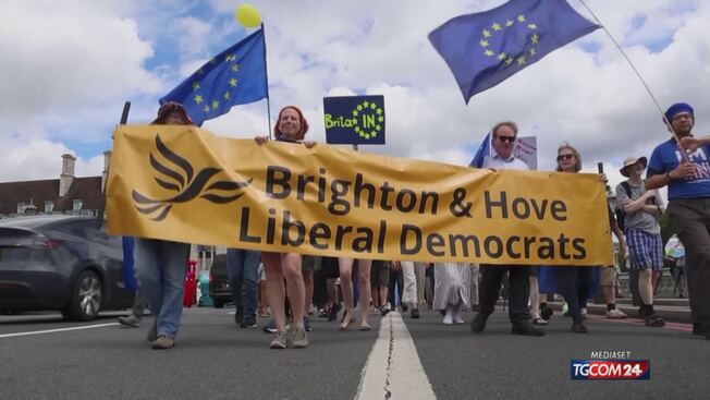 Londra, a dieci anni dalla Brexit i manifestanti si riuniscono al grido ...