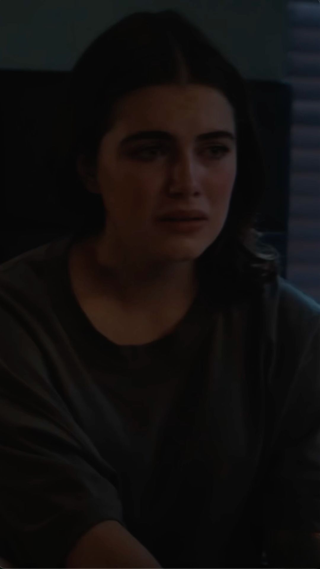 Off campus season 1 - Not broken clip