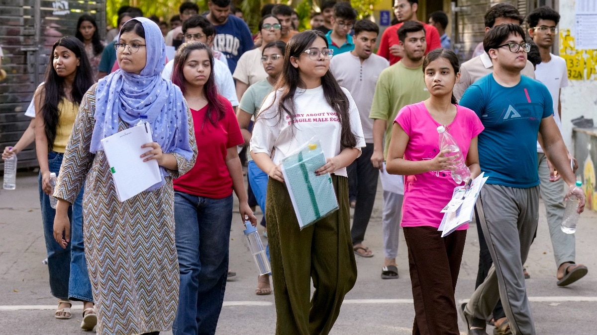NEET re-test tougher than before? Students flag difficult physics ...