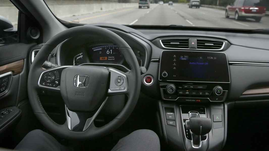 How cruise control affects driving and fuel use