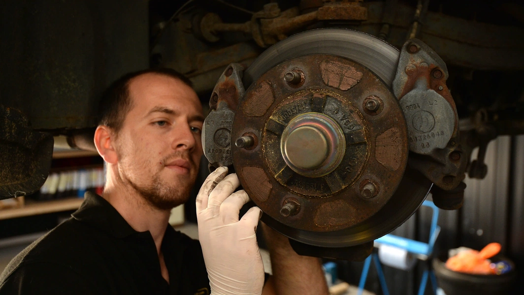 5 car parts that wear out quickly