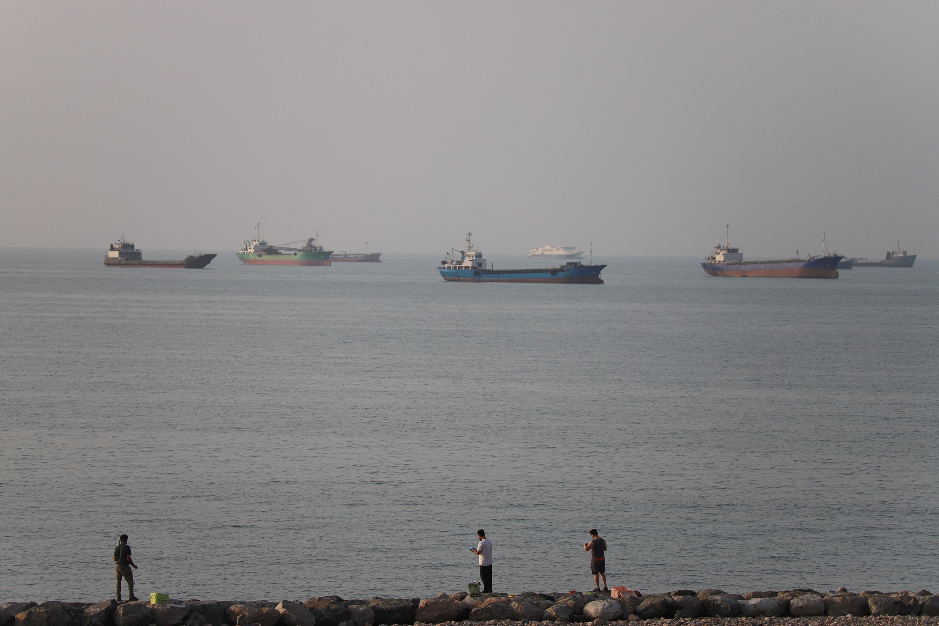 Energy secretary forecasts price declines, says oil traffic already ...