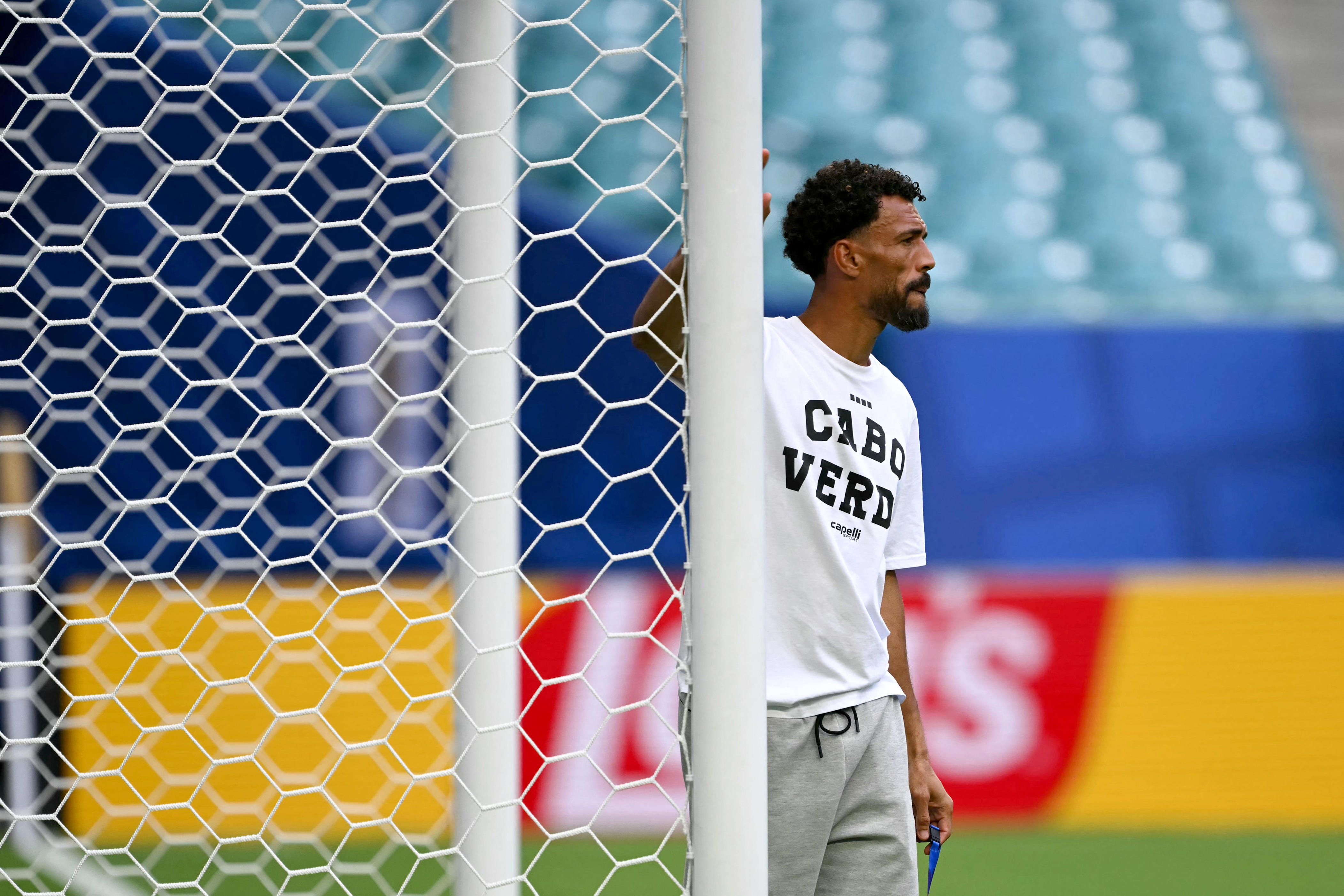Uruguay vs Cape Verde announcers: Who's calling the World Cup game on FS1?