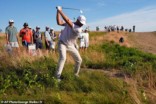 Wyndham Clark withstands brutal crowd and final day struggles to cling ...