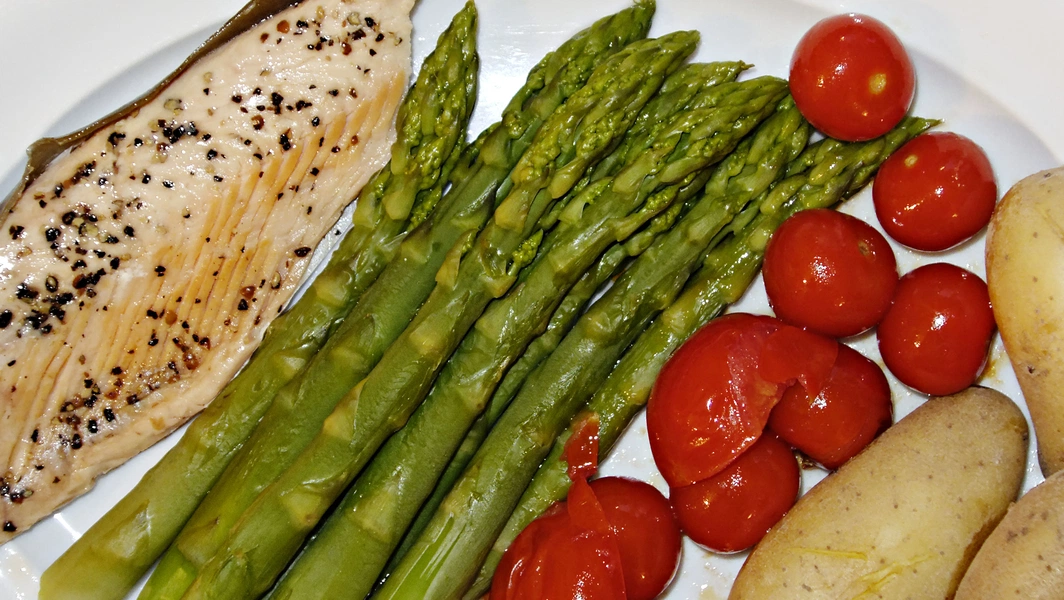 Cardiologists outline top foods to cut heart disease risk