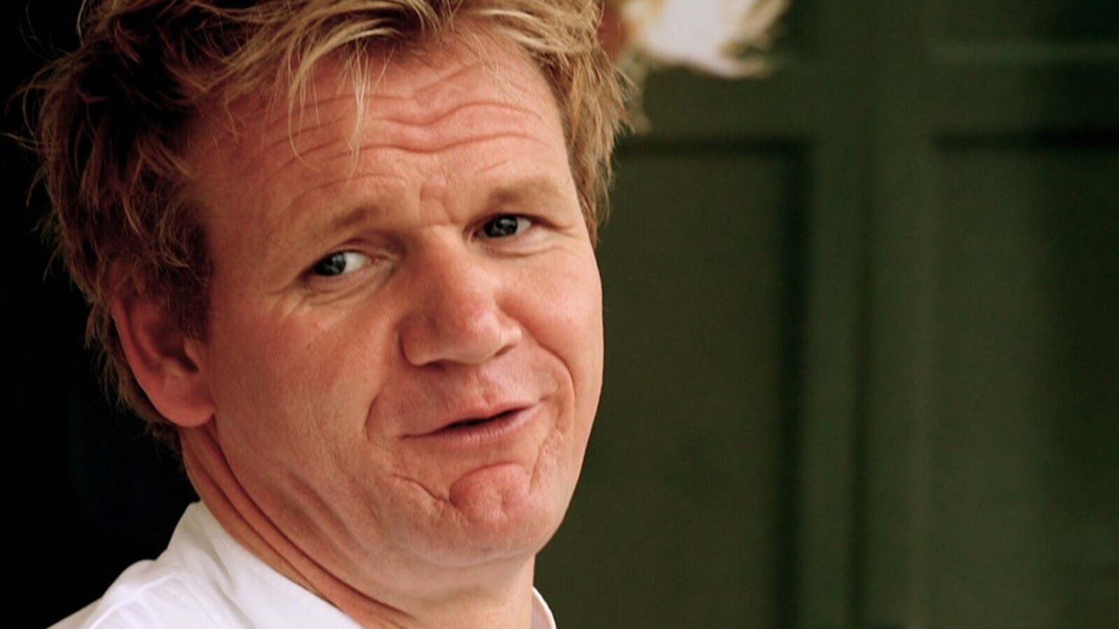 18 people share their mildly embarrassing celebrity 'hear me outs'