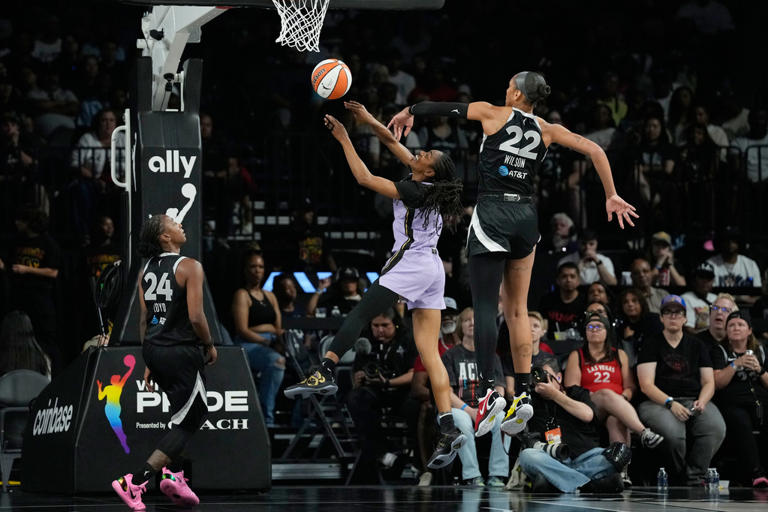 Aces surge past Valkyries 92-73 as Jackie Young shines in a 21-2 run
