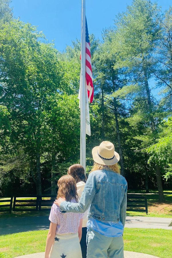 Nicole Kidman and Keith Urban's daughters Sunday Rose and Faith ...