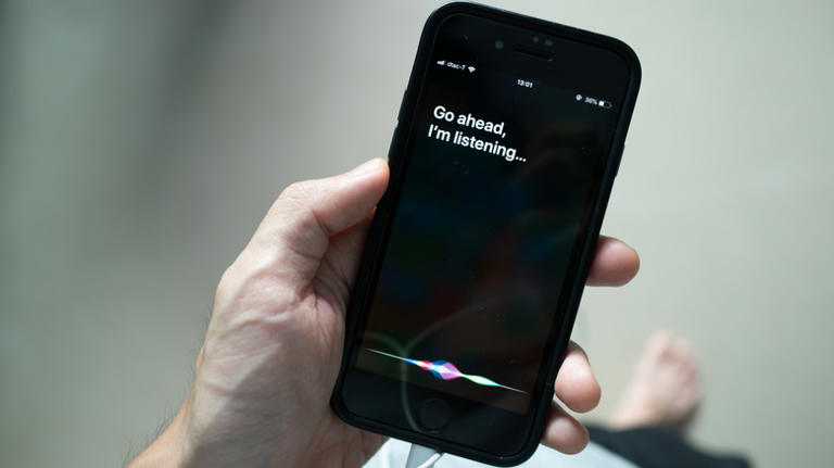 5 cool things your iPhone's lock screen can do (besides showing ...