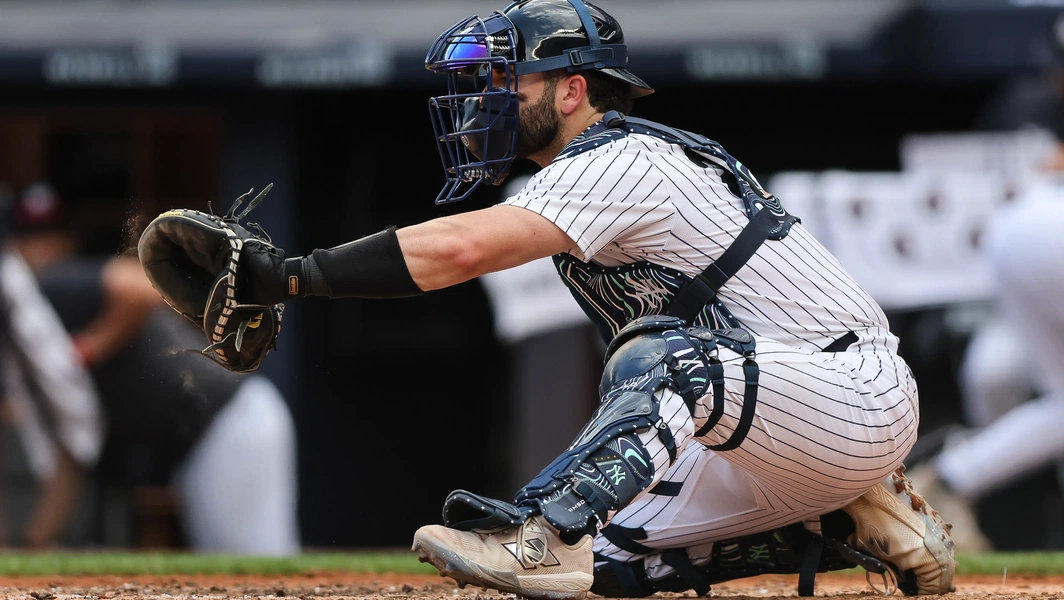 Yankees eye Twins' Jeffers despite Wells' return